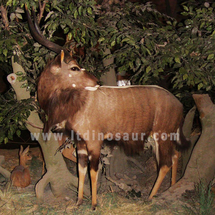 Furry Animatronic Wildebeest – Longtu Dinosaur Art